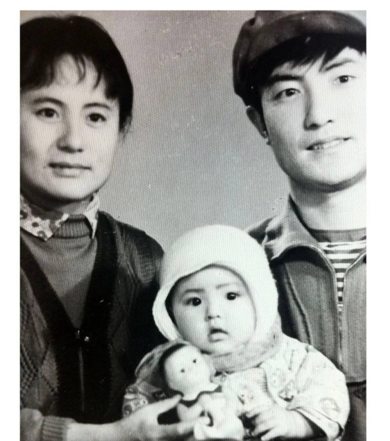 Shen Teng's sister is still single, the value is far super brother, the ...