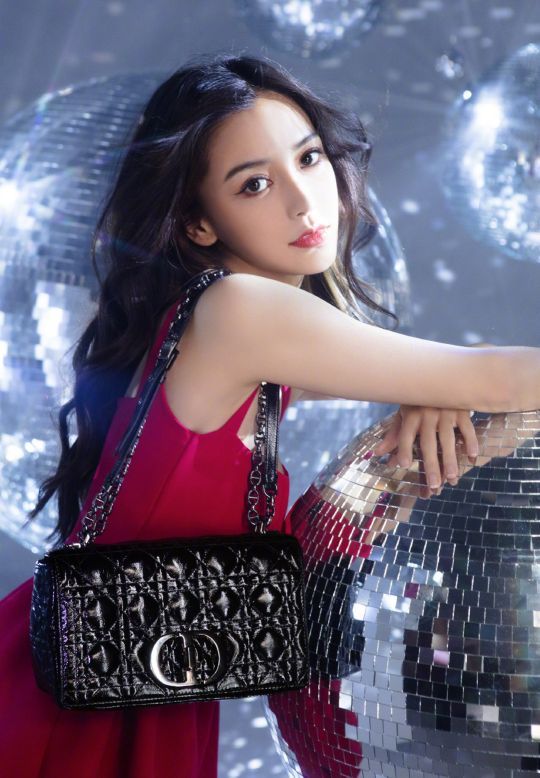 angelababy presents Dior 520's new limited series - iNEWS