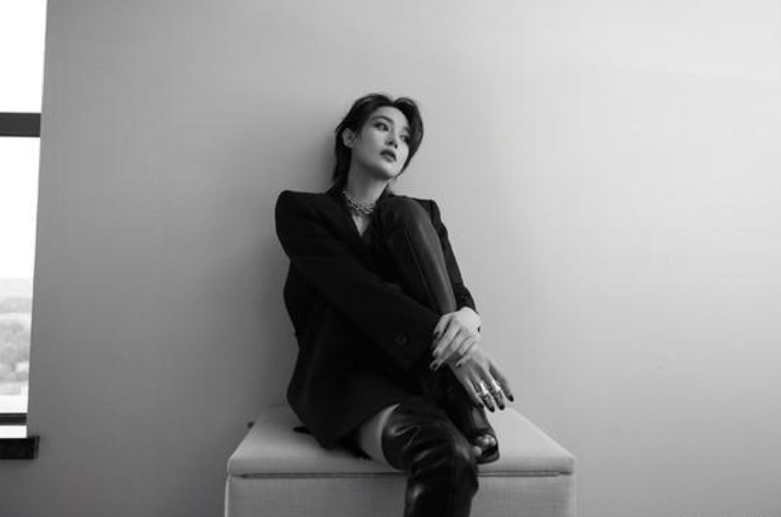 Zhang Xinyu Zhang Yuxi is more beautiful in the same frame, the black ...