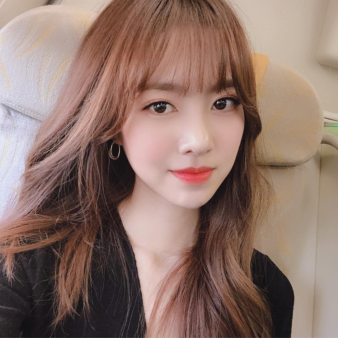 Jian Yan: A lovely and pure sweet girl who is full of sweetness with ...