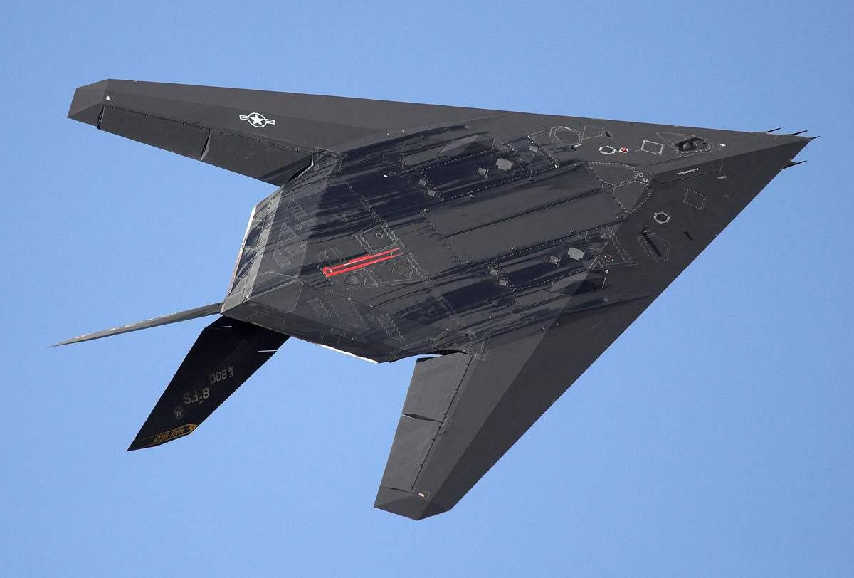 The U.S. SR72 UAV can fly around the world in one hour and cannot be ...