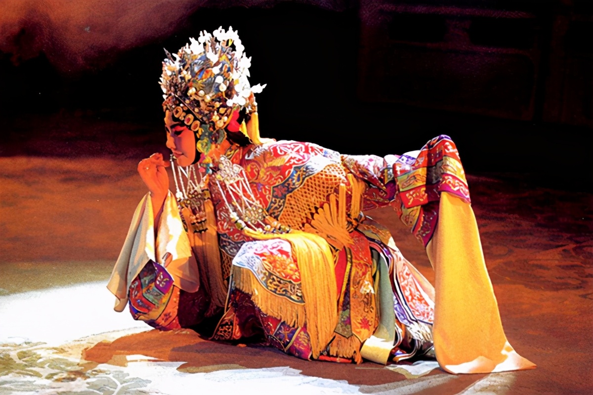 What are the ten famous Peking Opera songs - iNEWS