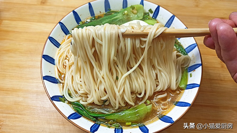 In winter, the noodles are delicious in this way, and the taste is ...