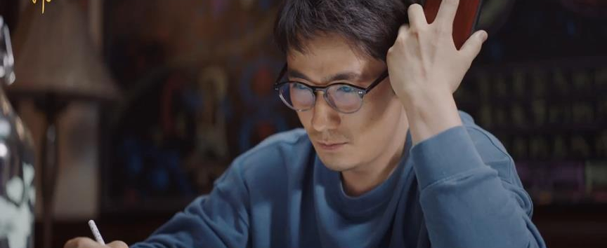 What is the surprise of Zhu Yilong's tough guy transformation?One warm ...