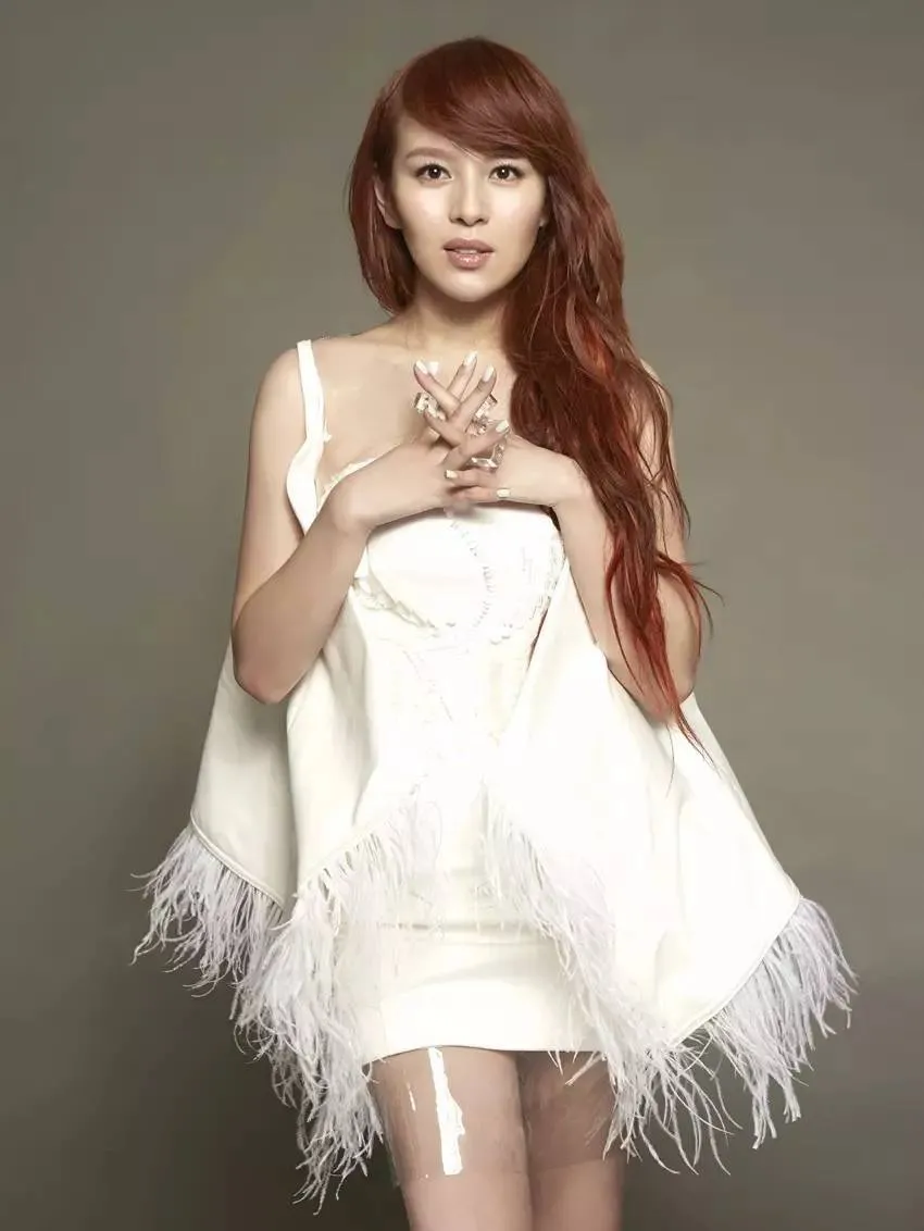 "Sword" Anu Liu Pinyan broke up with her boyfriend, can't stand a long ...