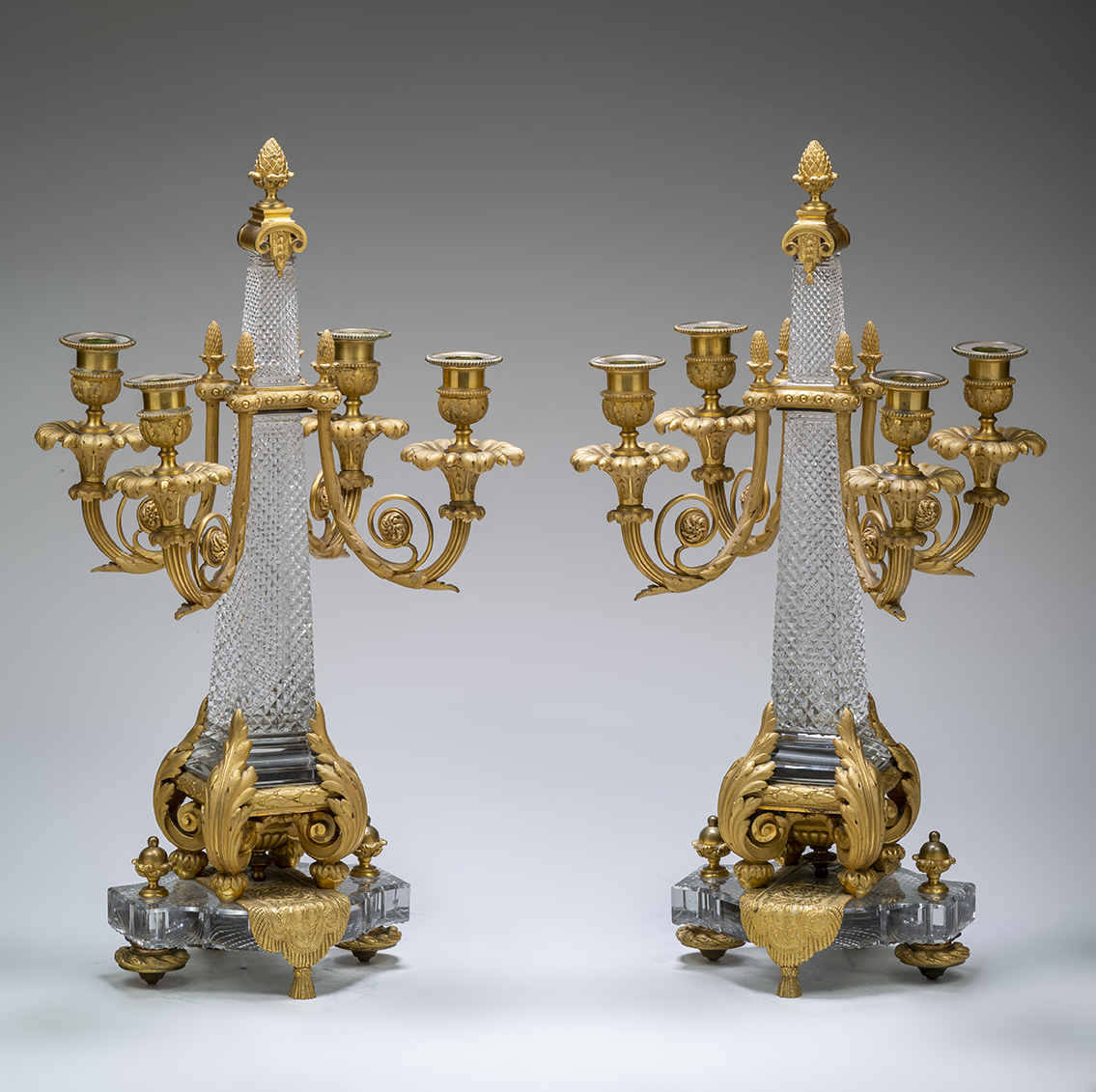 Interpretation of the ancient crystal works of Baccarat in France - iNEWS