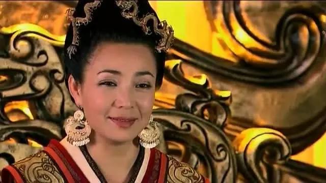 What happened to Queen Lu that changed her from being gentle and ...