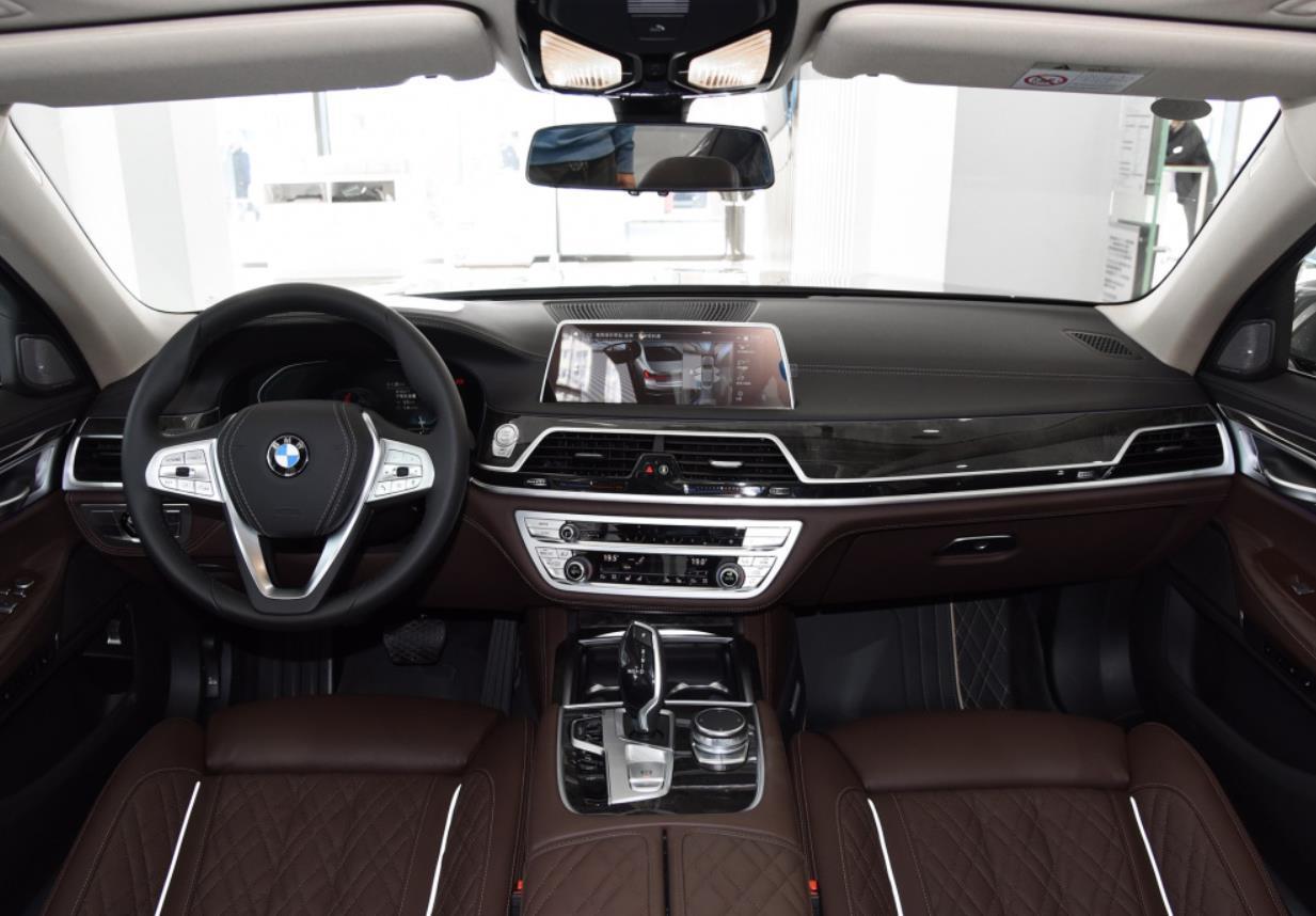 New BMW 7 Series interior exposure joins the era of dual screens - iNEWS