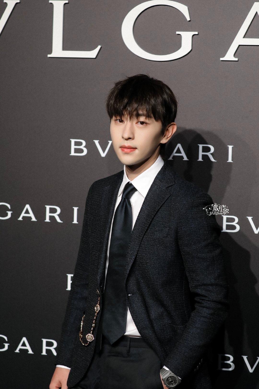 Deng Lun's temperament has changed for the Bulgari dinner infield map ...