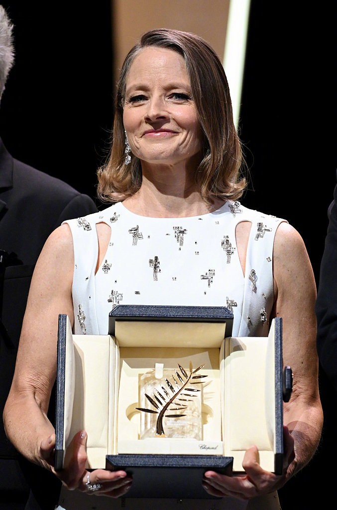 Goddess Judy Foster is also old!Hair gray and wrinkled face, netizen ...