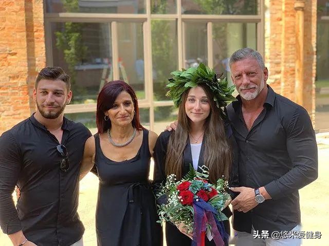 55-year-old Italian uncle, from a fat man to a muscular man, relies on ...