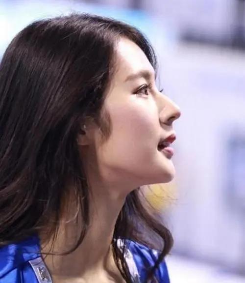 Jian Yan: She is known as the most beautiful baseball goddess - iNEWS