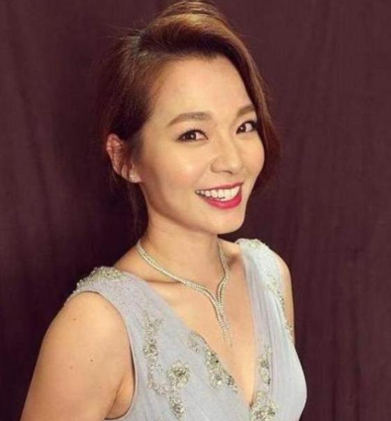 "The world is awake" Lu Huiyi, the reporter told her husband derailed ...