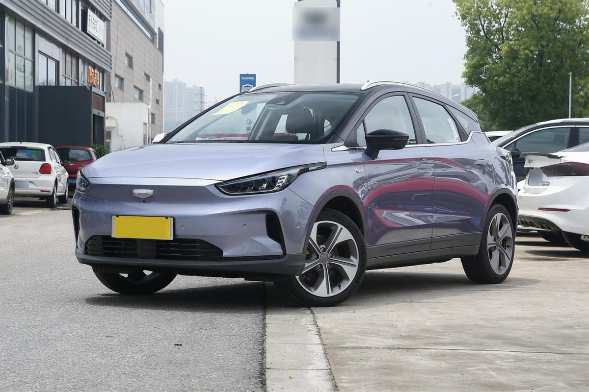 Geometry C ushered in a mid-term facelift, and the battery life is ...