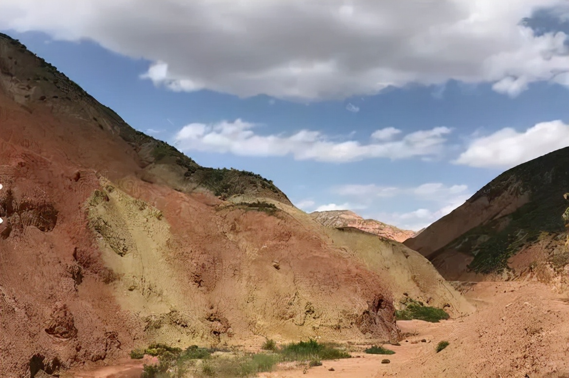 These 5 "Danxias" around Lanzhou are more shocking than Zhangye Danxia ...