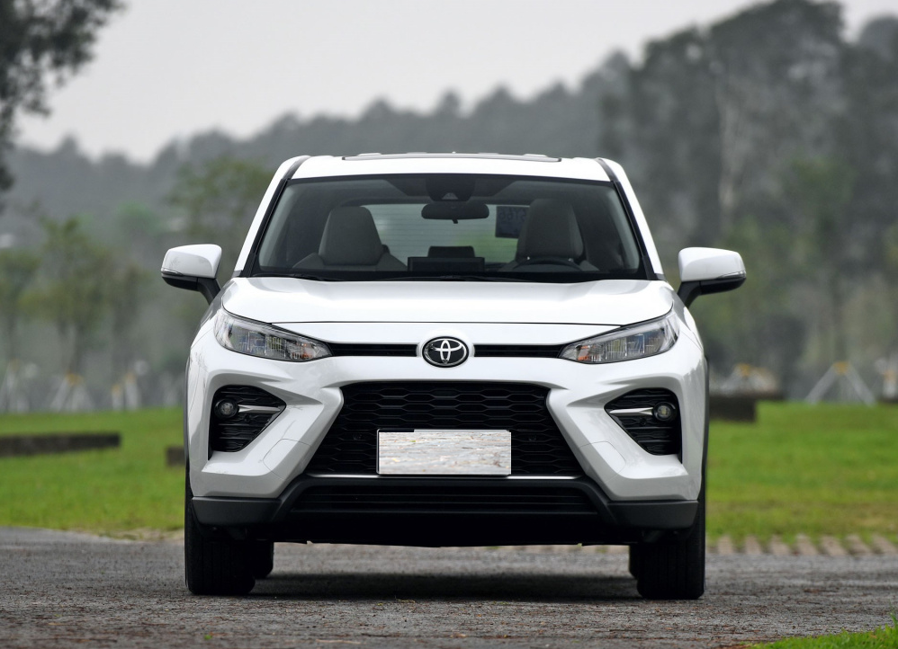After test-driving the Veranda 2.0L two-wheel drive luxury version, I ...