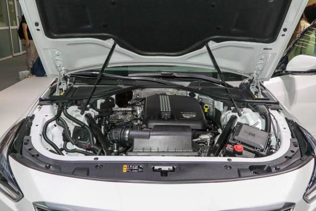 Leapfrogging against the "34C", Cadillac CT6 - iNEWS