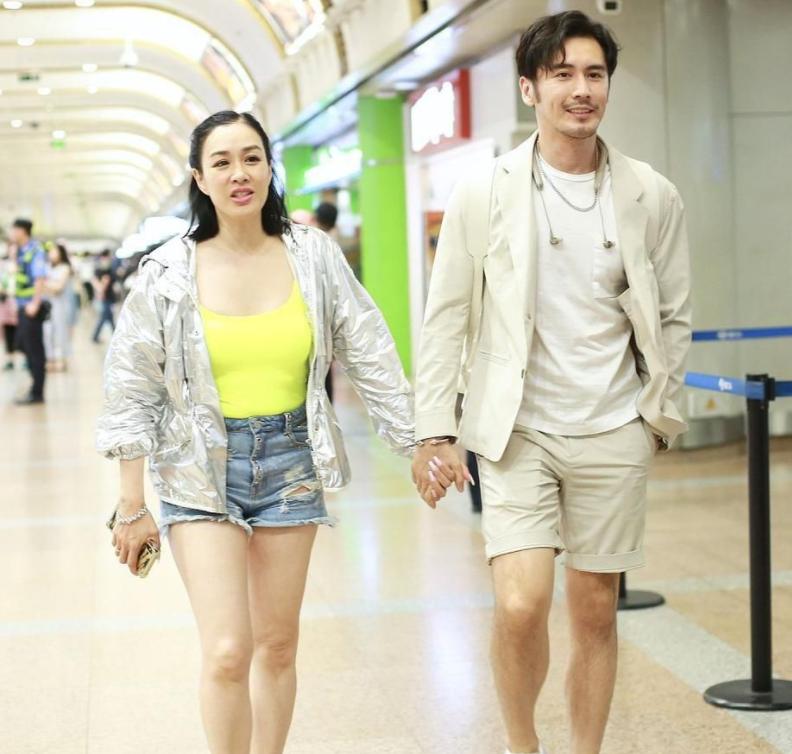 Dressing is not free! Zhong Lizhen Zhang Lunshuo appeared at the ...
