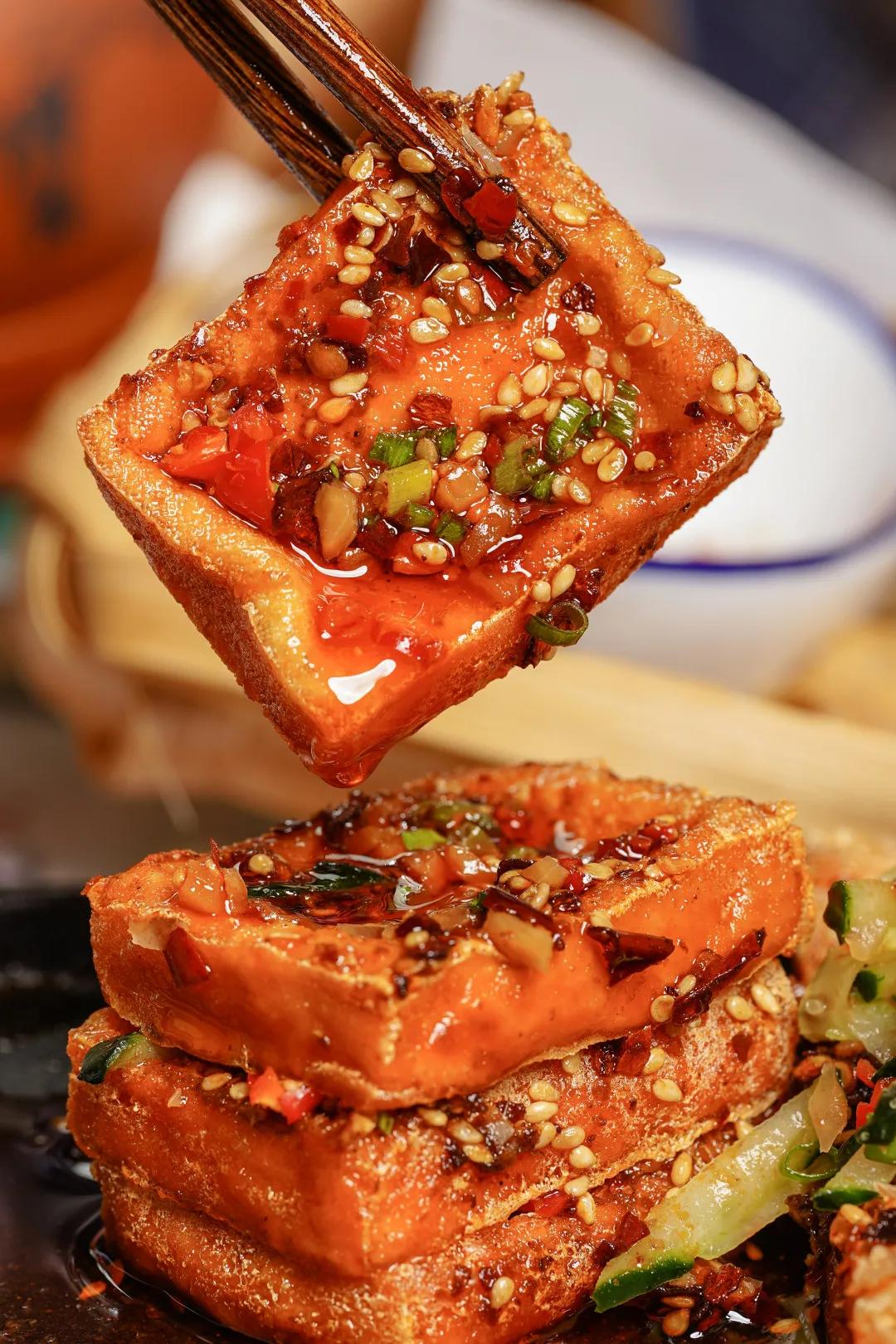 Oriental Plaza!60+ kinds of Sichuan snacks - iNEWS