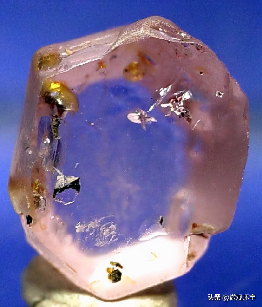 Have you seen the 10 rarest crystals in the world? - iNEWS