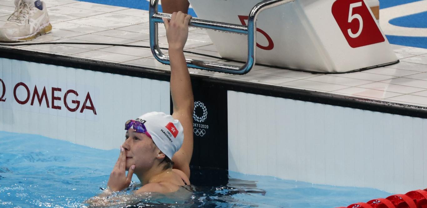 He Shibei won the first medal in the history of the Silver Harbor ...