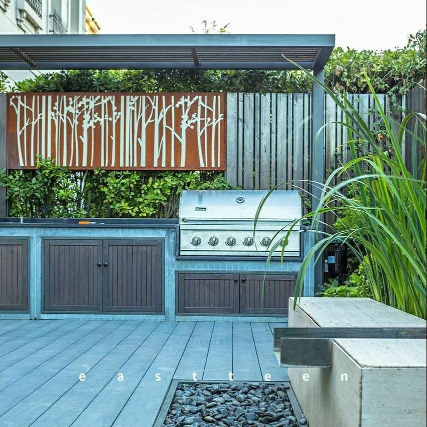 Courtyard paving: creative paving design for private courtyards, both ...