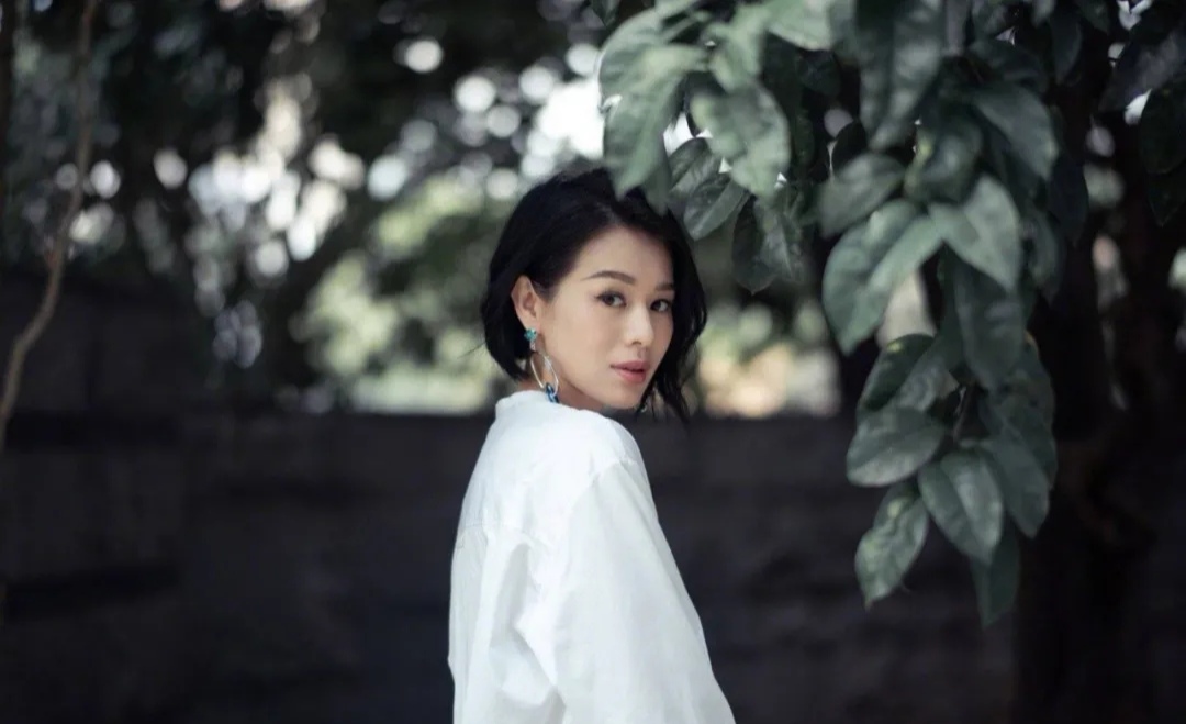 The 41-year-old Hu Xing'er fights for the third birth and sends a Weibo ...
