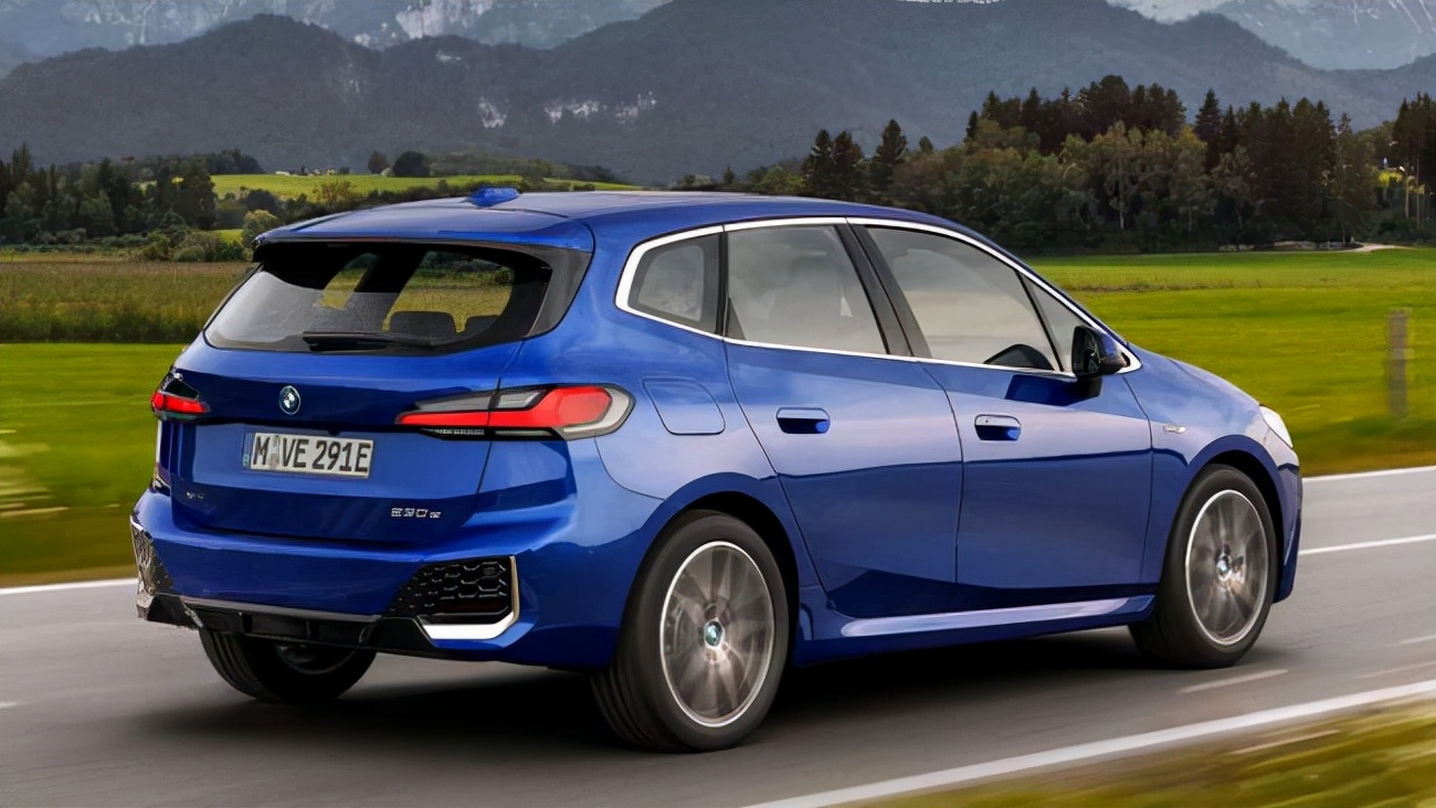 Official image of the new BMW 2 Series Wagon released - iNEWS