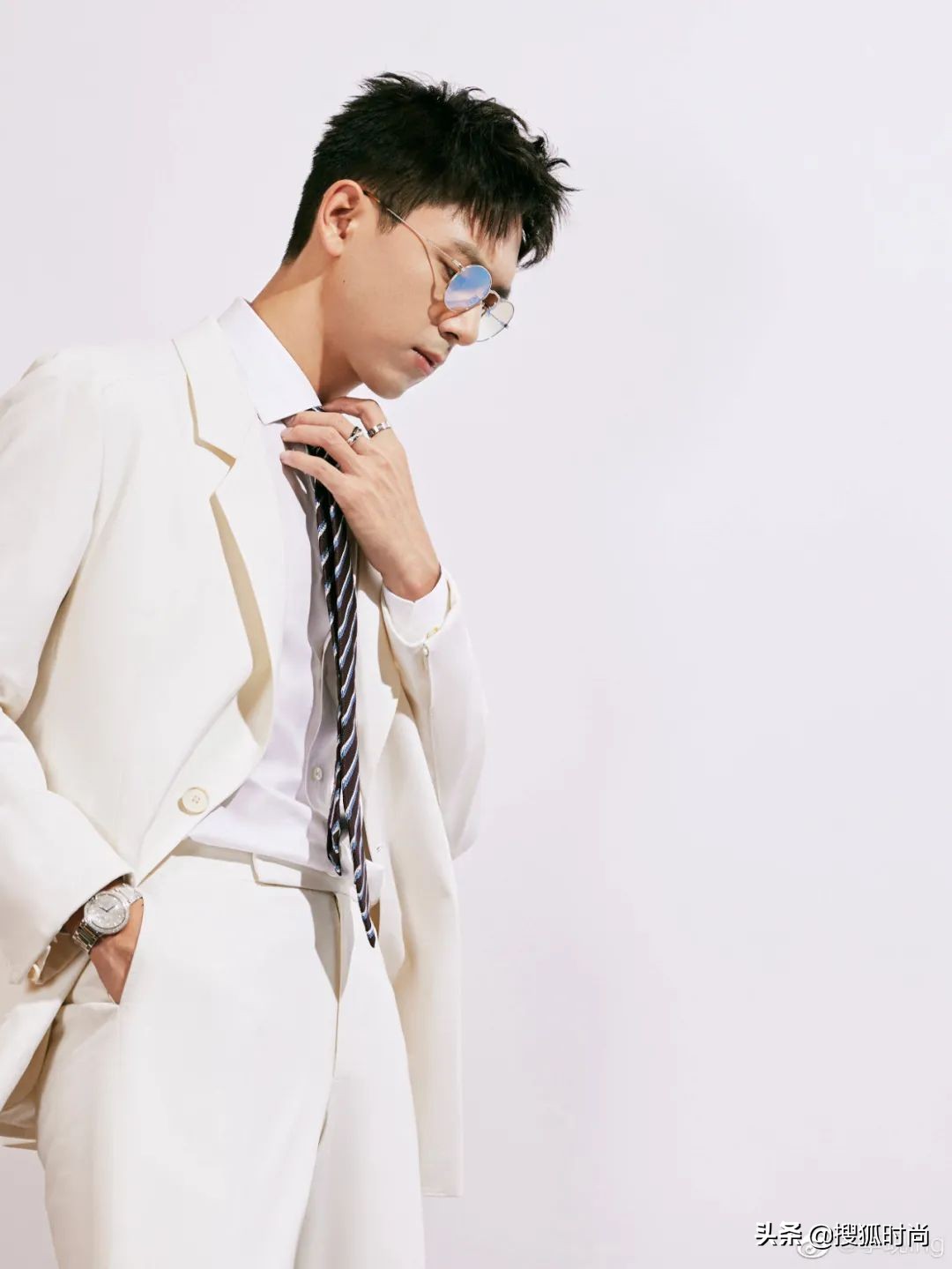 It turns out that the high-quality men in Li Xian's eyes are like this ...