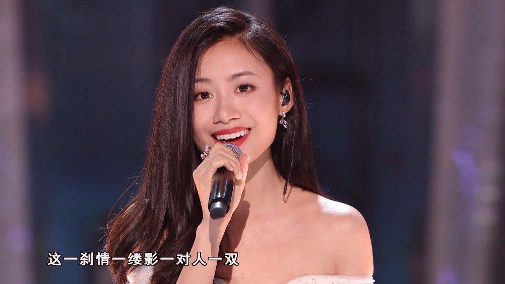 "Good Voice" Wu Keyue won the championship, and it was hotly debated ...