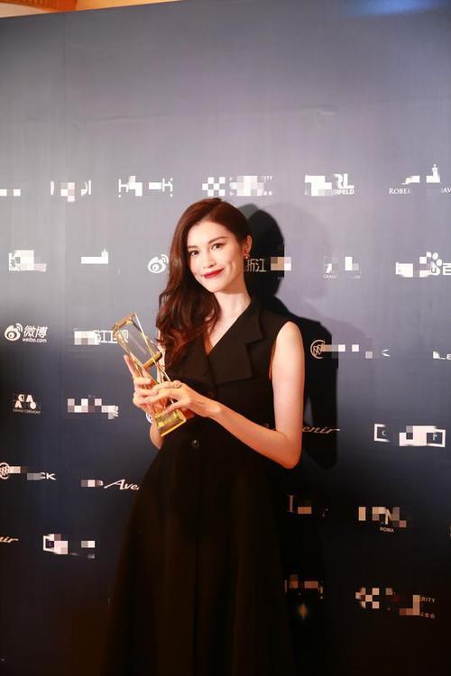 She is a helper of Li Wei, because it is not satisfied, and has become ...