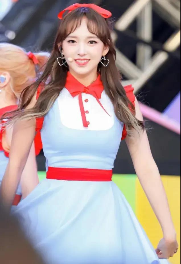 There is a kind of "overdeveloped" called Cheng Xiao!A 22-year-old girl ...