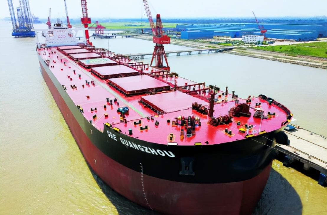 Australia is in desperation!China's largest ore ship went on fire ...