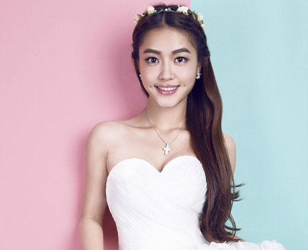 Wu Qian, Hua Wu Qian from the University of Wuhan, starring in "The ...