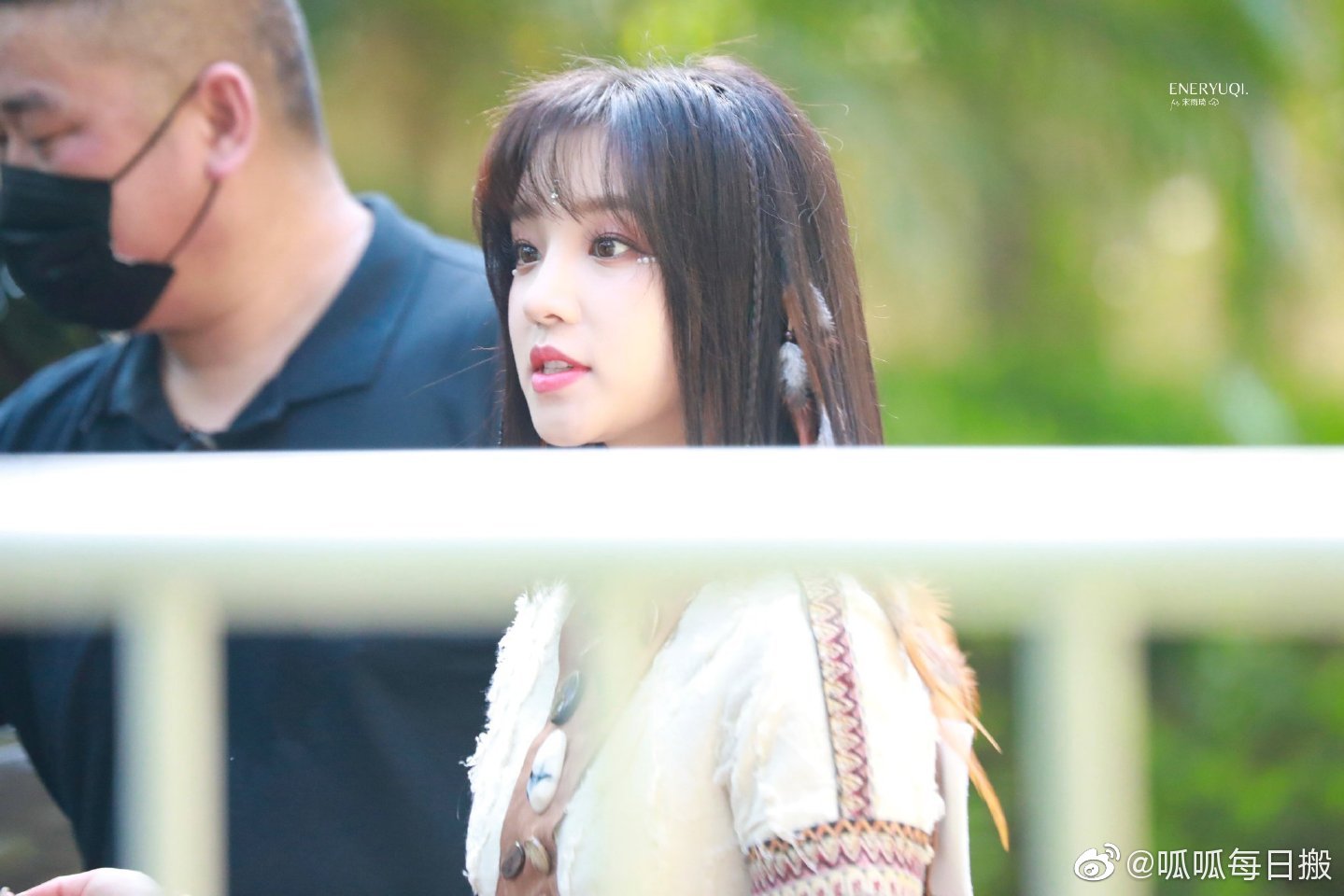 Let's run baby, Song Yuqi fans tear up?Sanya's latest Reuters exposure ...