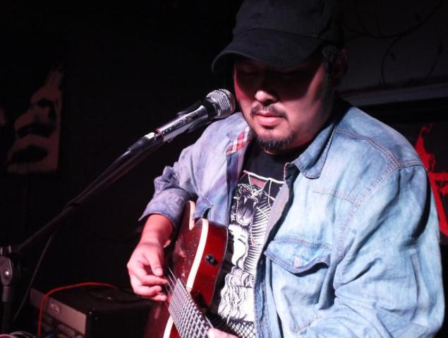 Song Dongye completely "breaks the defense" and swears at netizens ...