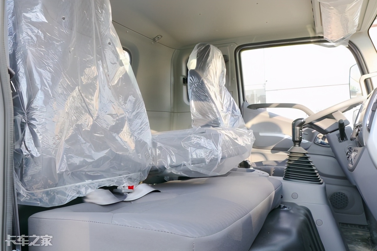 It's hard to get a light truck. It's better to choose a 5m2 middle card ...