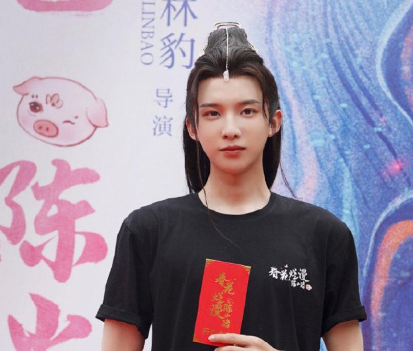 Filming of "Chen Xiaozhu in Spring Blossoms" is now on!Su Xiaotong ...