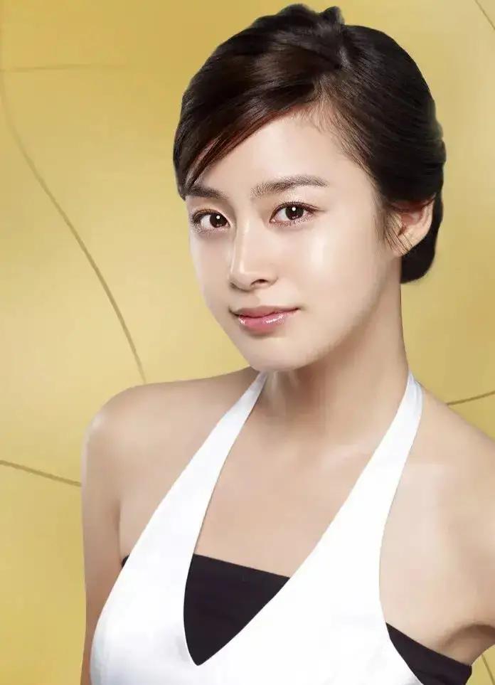 Yang Tongshu, Deng Jie, Jin Taixi, Zhang Xiaofei, Li Xueqin, Zuo Xiaoqing, Mo Han, Guo Yan - iNEWS