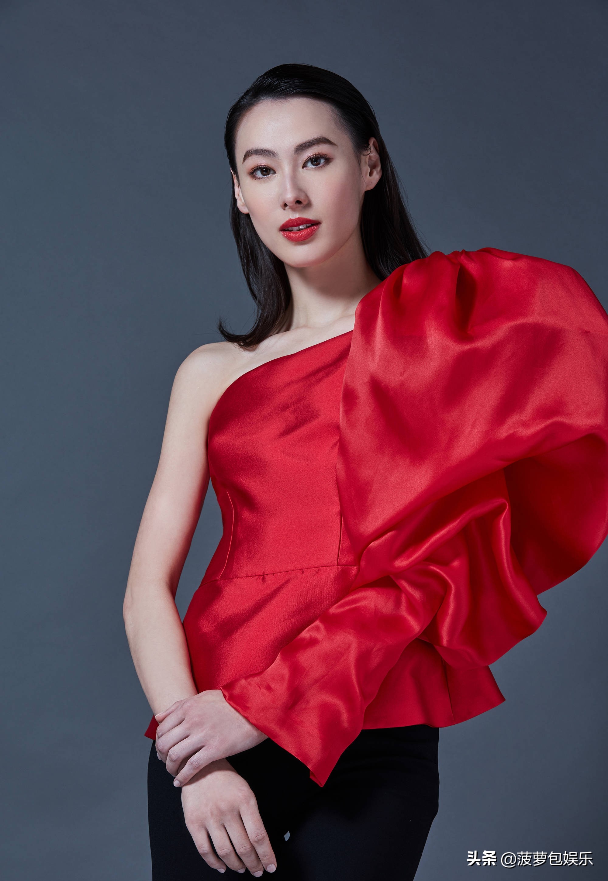 Liang Luo Shi: He was originally the darling of the Emperor, but fell ...