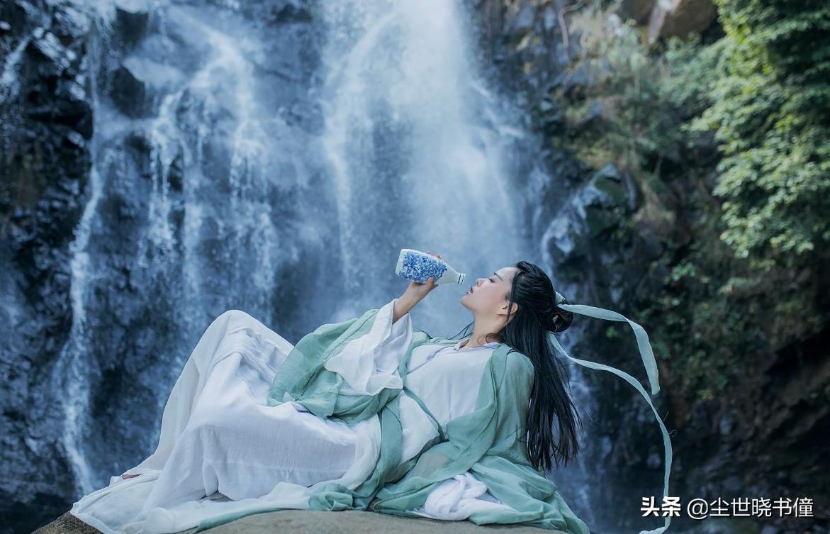 Li Bai's "Xia Ke Xing" is magnificent, and Yuan Zhen's "Xia Ke Xing" is ...