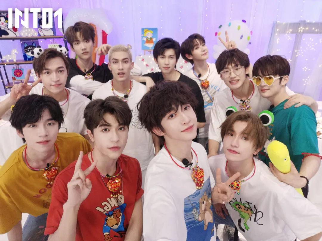 Chen Feiyu scheduled the next top stream?Lu Han at Du Meizhu's house ...