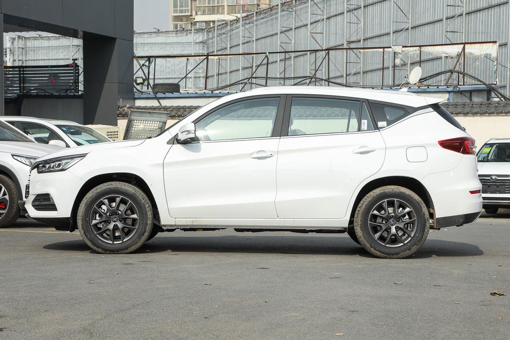 BYD Song Classic Dragon Face family design language - iNEWS