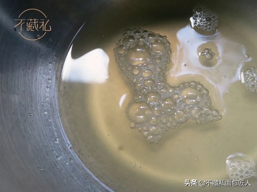 Who said dessert = custard bomb?Two vegan chocolate mousses take you to ...