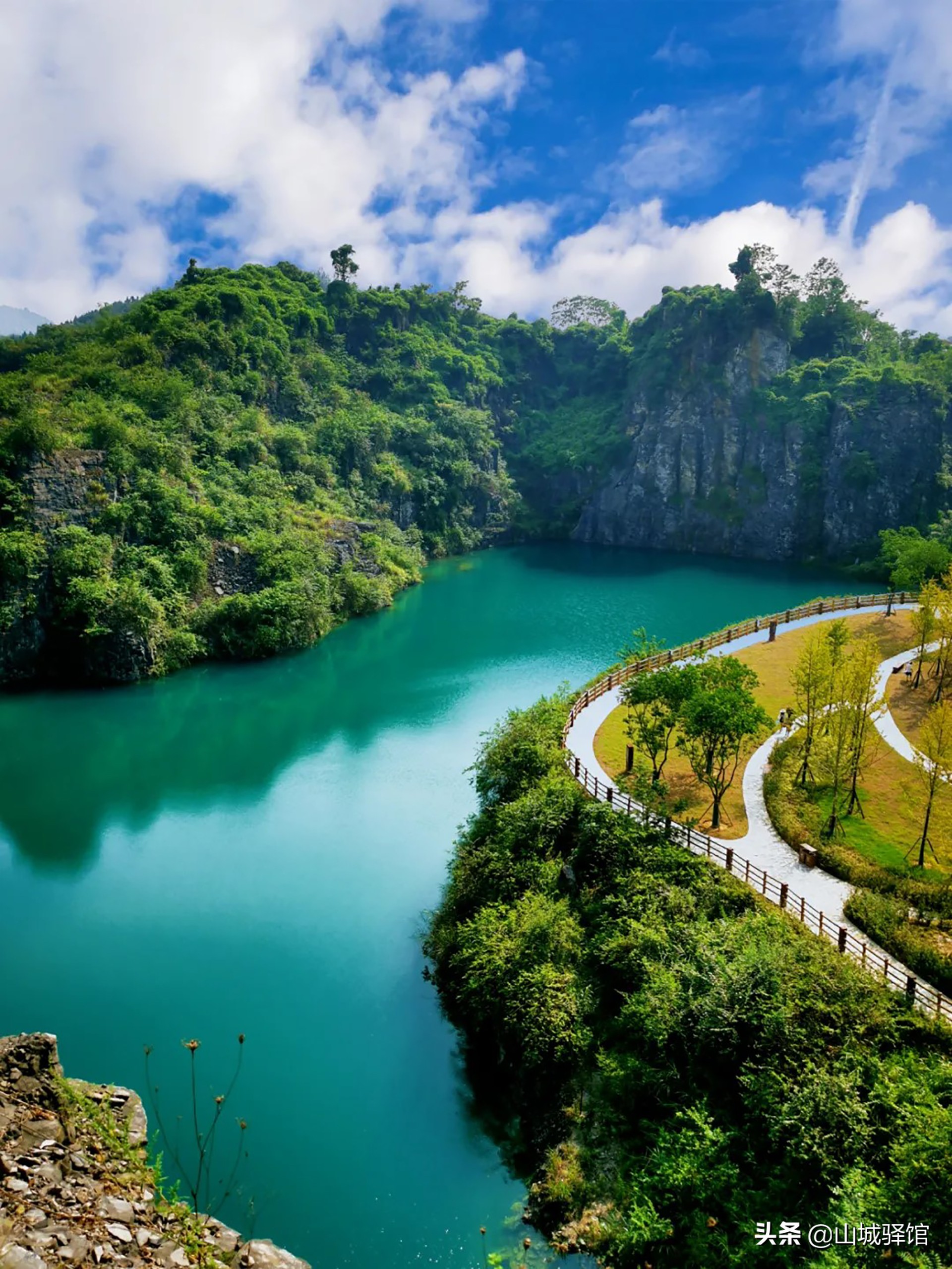 I still "fall" into this pit of Chongqing tourism, the charming ...