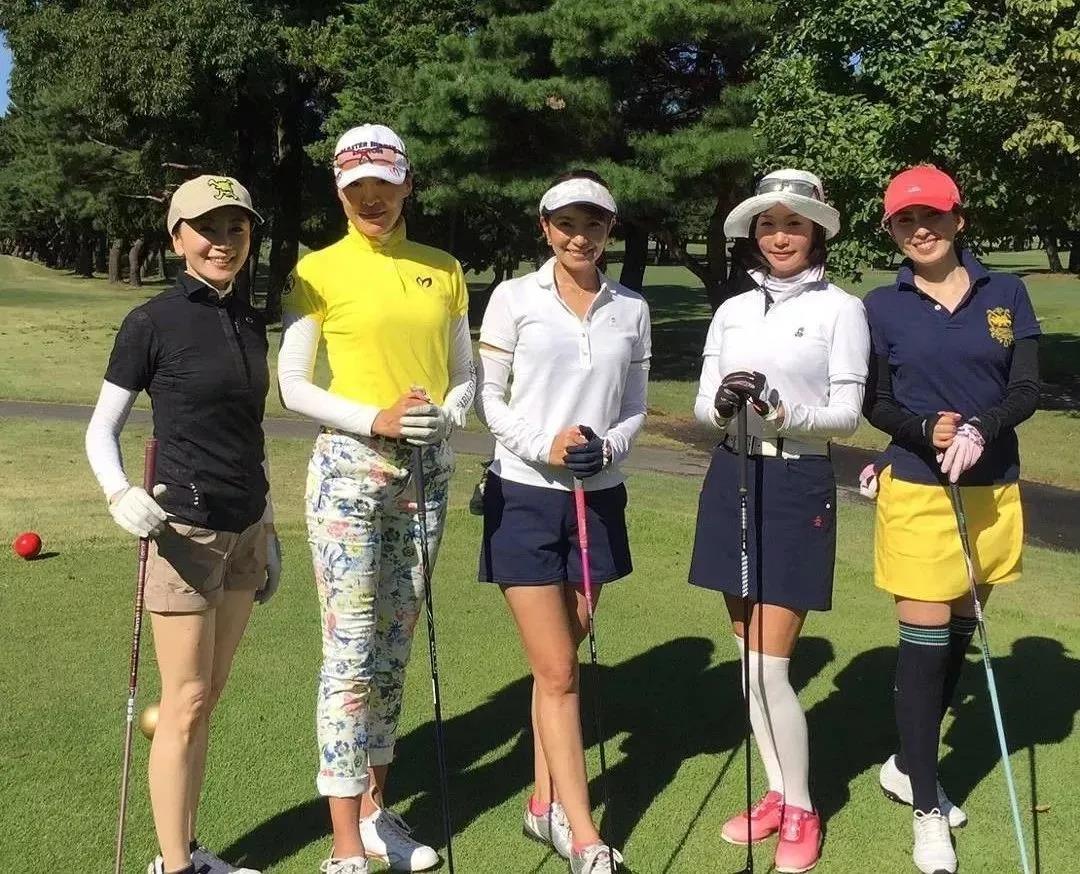 52-year-old Kaoru Sakamura from Japan won the beauty pageant with an ...