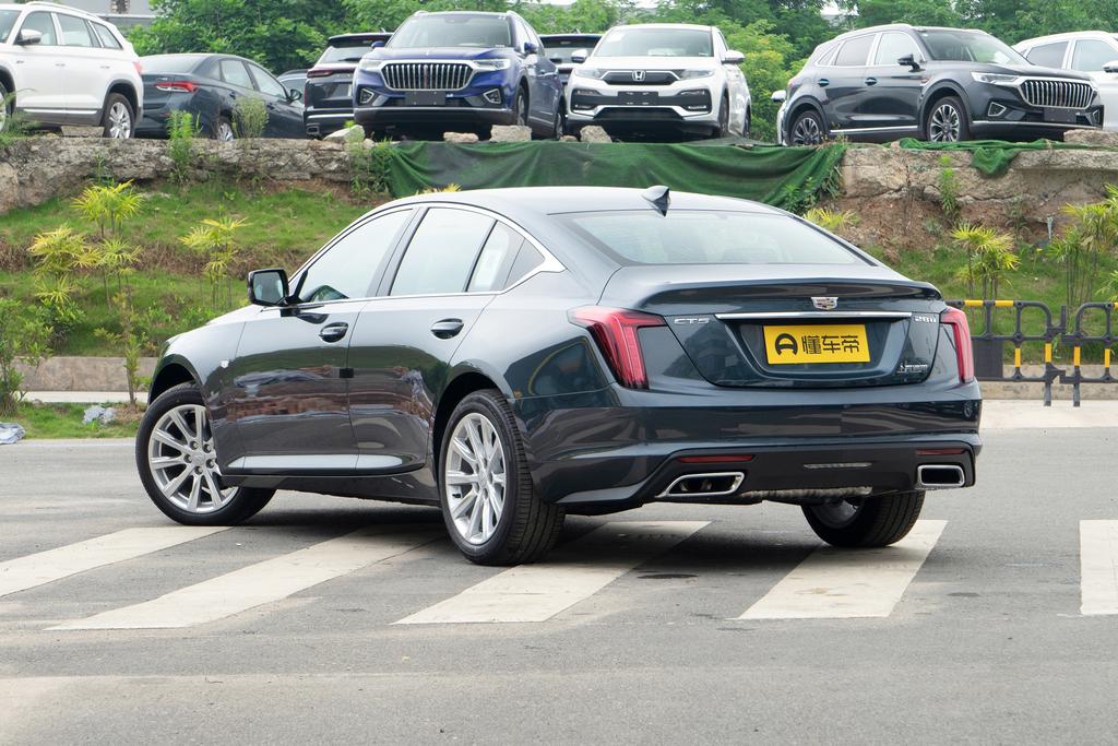 The most beautiful rear-wheel drive B-segment car Cadillac CT5 - iNEWS