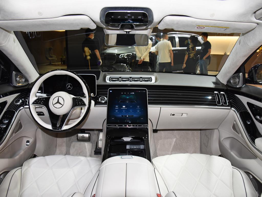 Mercedes-Benz Maybach S 580 is released, finally waiting for V8 - iNEWS