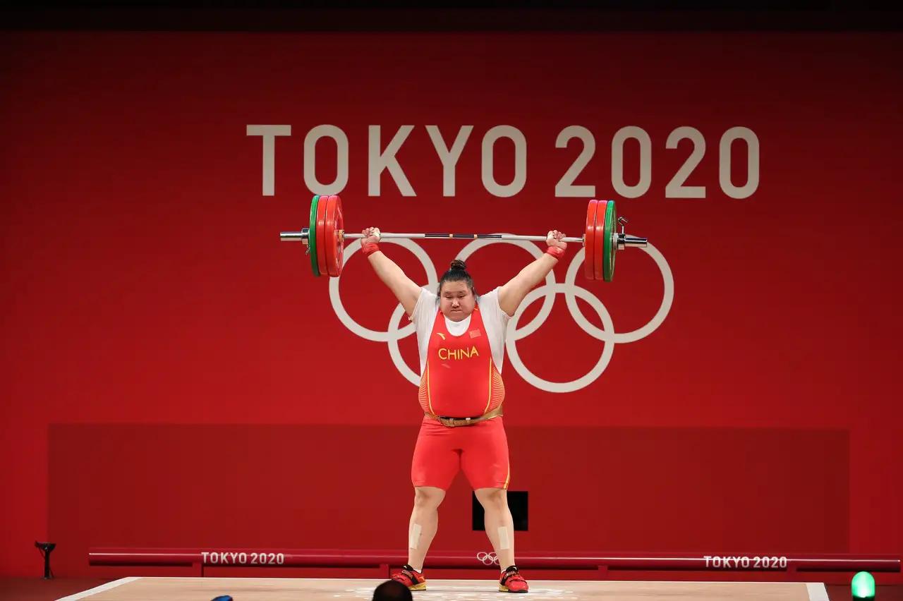 The 29th gold!"After the lift" Li Wenwen-the young Olympic champion - iNEWS