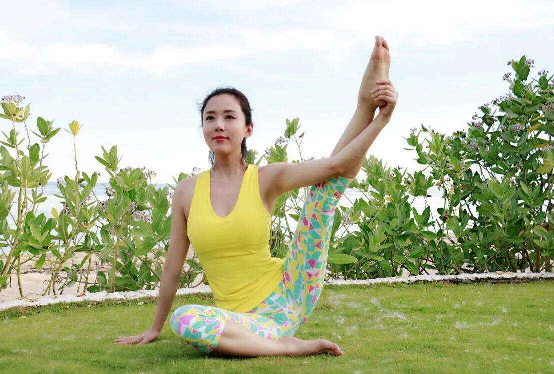 Star Beauty: Yan Danchen, Wu Zhehan Photo Album - iNEWS